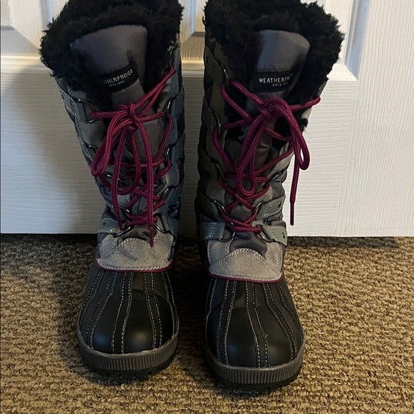 Weatherproof | Shoes | Weatherproof Black And Gray Boots With Maroon ...